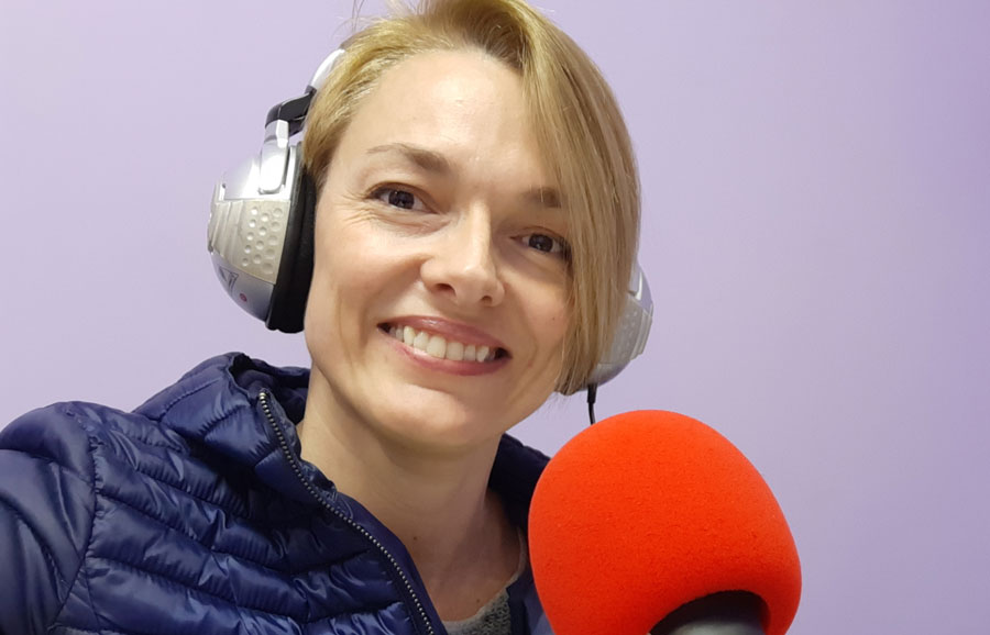 Hablando sobre astrología y relaciones de pareja. - Lorena Mas